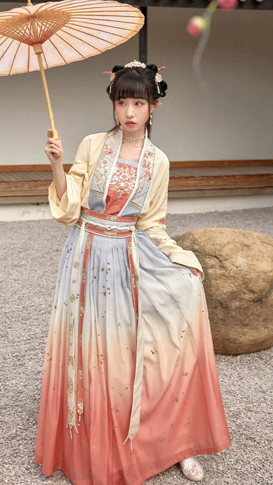 Moran Yingfei : Inkbloom Sakura – Hanfu Shop