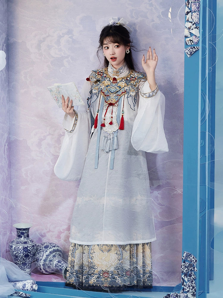 Jun Xin Ling Yun : Corazonimbus – Hanfu Shop
